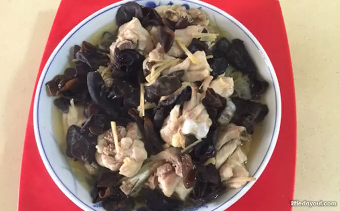 Steamed Chicken With Dried Black Fungus (Wan Yee) Recipe - Little Day Out