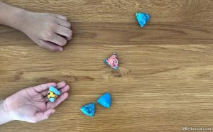 How To Play Five Stones: A Favourite Old School Kampong Game - Little ...