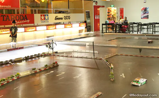 Racing around Singapore for Kids - Little Day Out