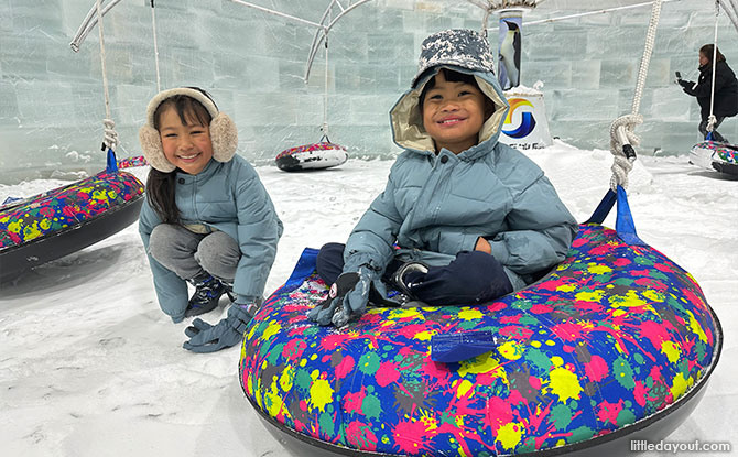 Ice Magic Singapore: A Winter Wonderland With S'pore's Longest Snow ...