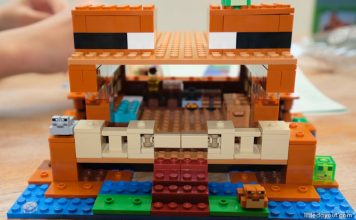 LEGO MINECRAFT 21256 The Frog House Review - Little Day Out