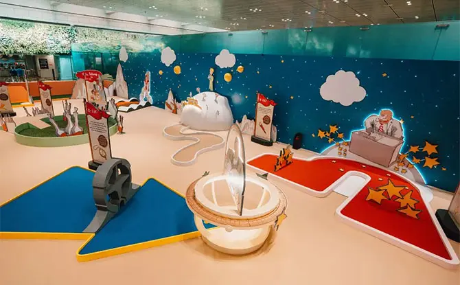 Adventures With The Little Prince At Changi Airport: Starry Mini Golf ...