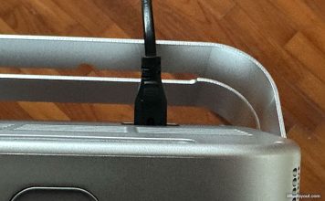 LUMOS FLOAT Projector: Wall Mountable, Rotatable Home Cinema Projector ...