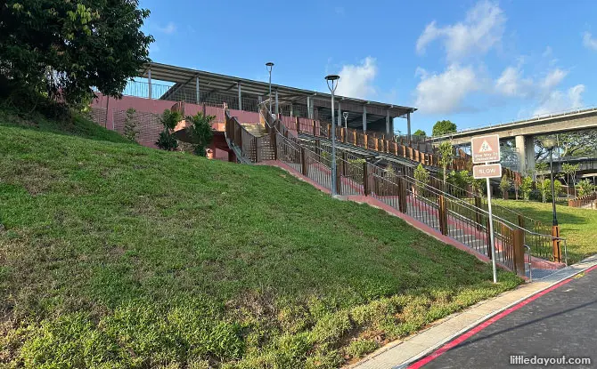 Ulu Pandan Park Connector: Scenic Route Along The Sungei Pandan Canal ...